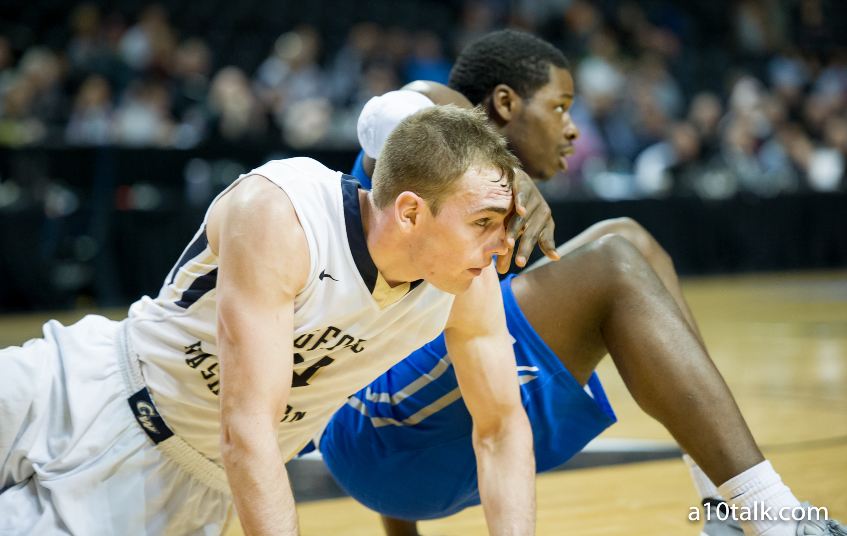 Atlanta Hawks sign Tyler Cavanaugh to two-way contract